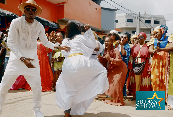 Debordo Leekunfa - Djeneba Djaba - Clip officiel